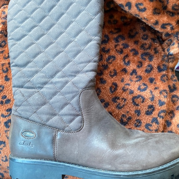 Clarks | Shoes | Like New Clark Goretex Leather Quilted Boot | Poshmark